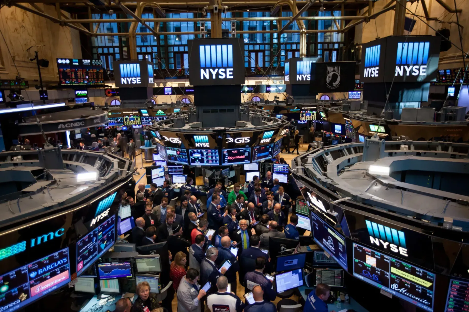 S&P 500 Price Prediction: Index Eyes 8,000 After 7,360 Support Test