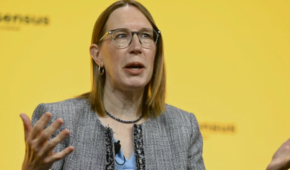 SEC “Crypto Mom” Hester Peirce to Leave Agency in 2026
