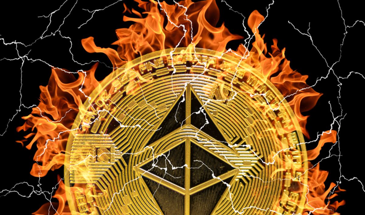 Ethereum ETFs Outflow $9.6M as $7K ETH Setup Holds